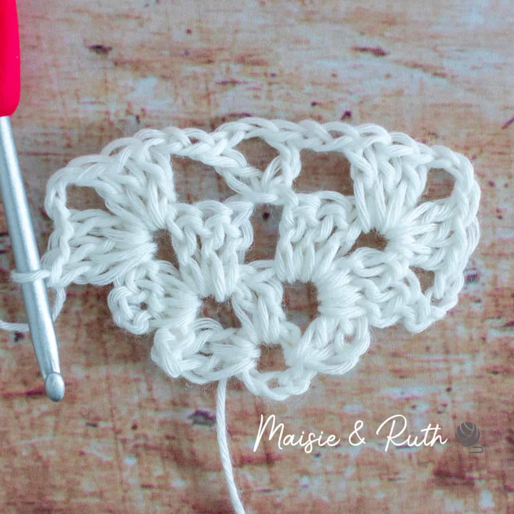Free Crochet Shawl Pattern (Relaxing, 1 Skein Project) - Maisie and Ruth