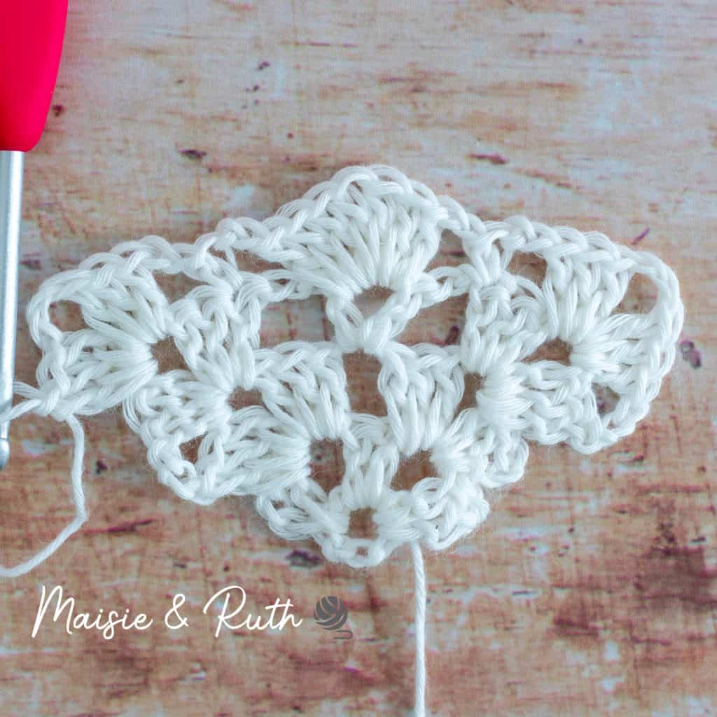 Free Crochet Shawl Pattern (Relaxing, 1 Skein Project) - Maisie and Ruth