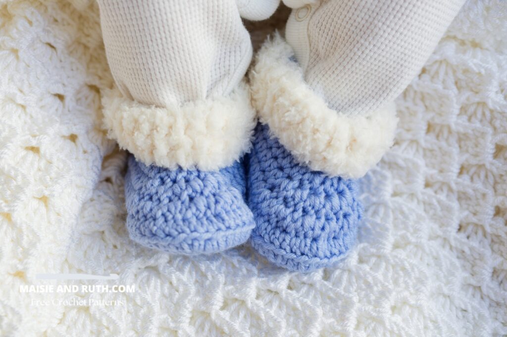 Quick Crochet Baby Booties (Free Pattern) - Maisie and Ruth