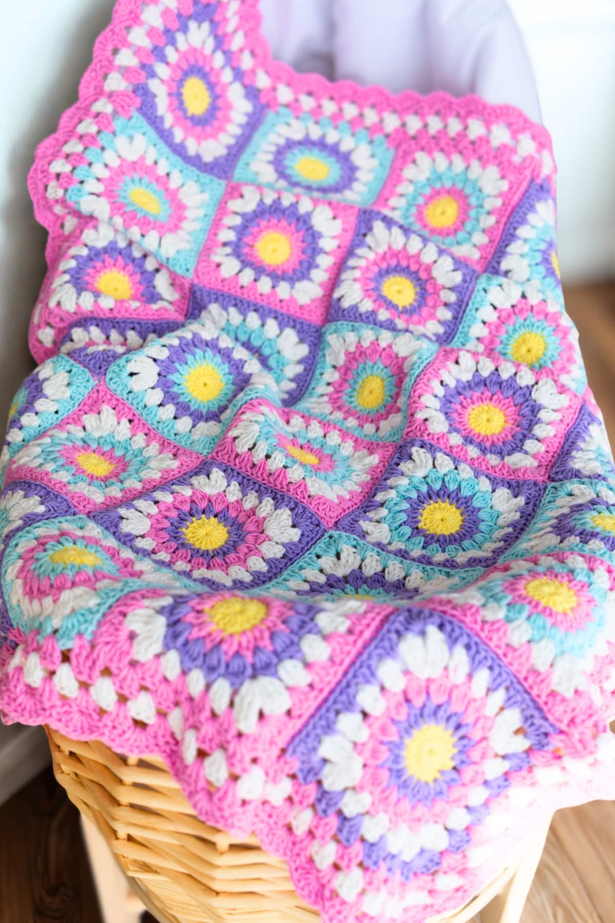 Sunburst Granny Square Blanket: Free Crochet Pattern - Maisie and Ruth